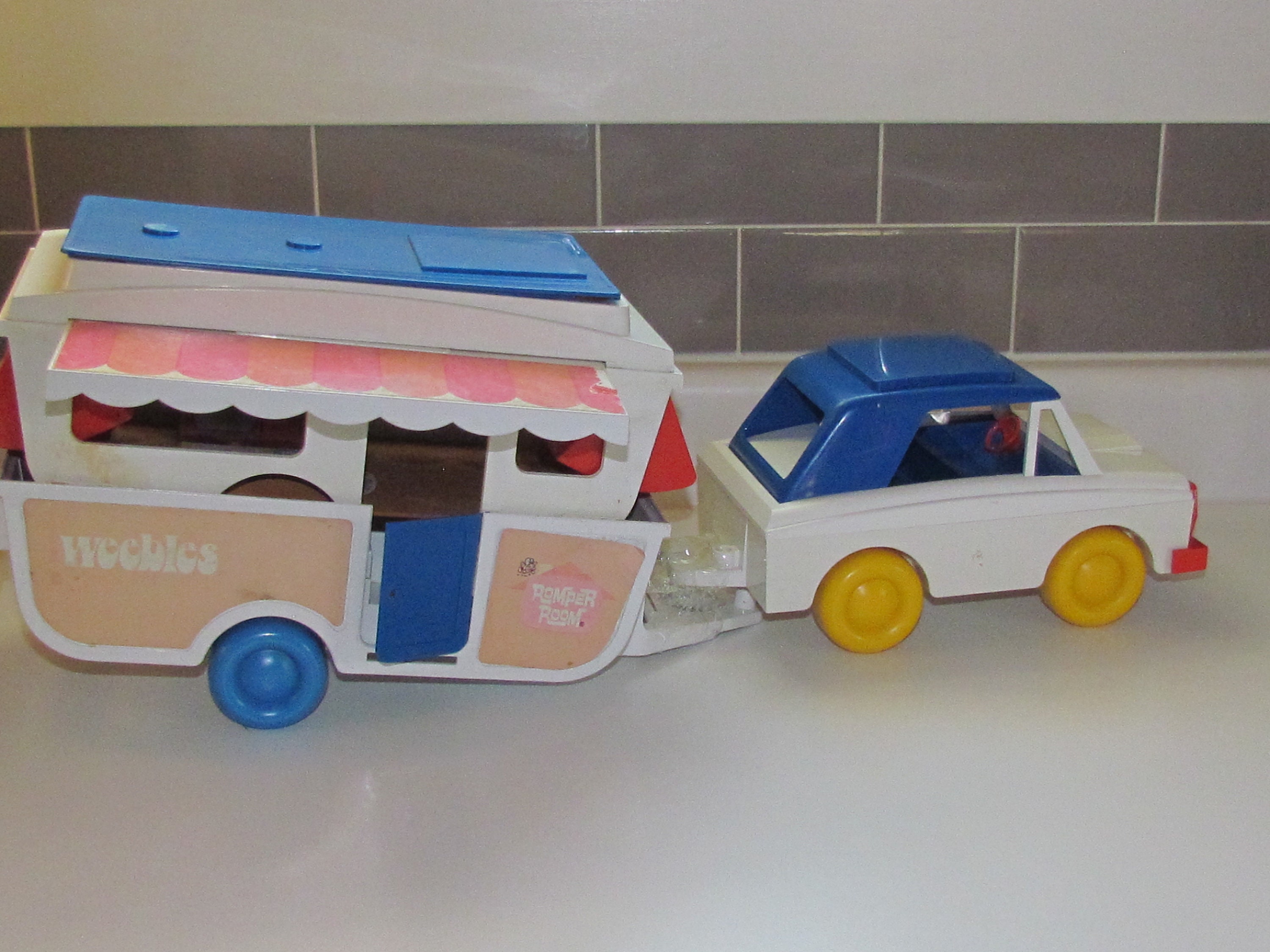 Vintage 70's Hasbro Weebles Tumblin Woobles Camper Trailer Car Jeep ...