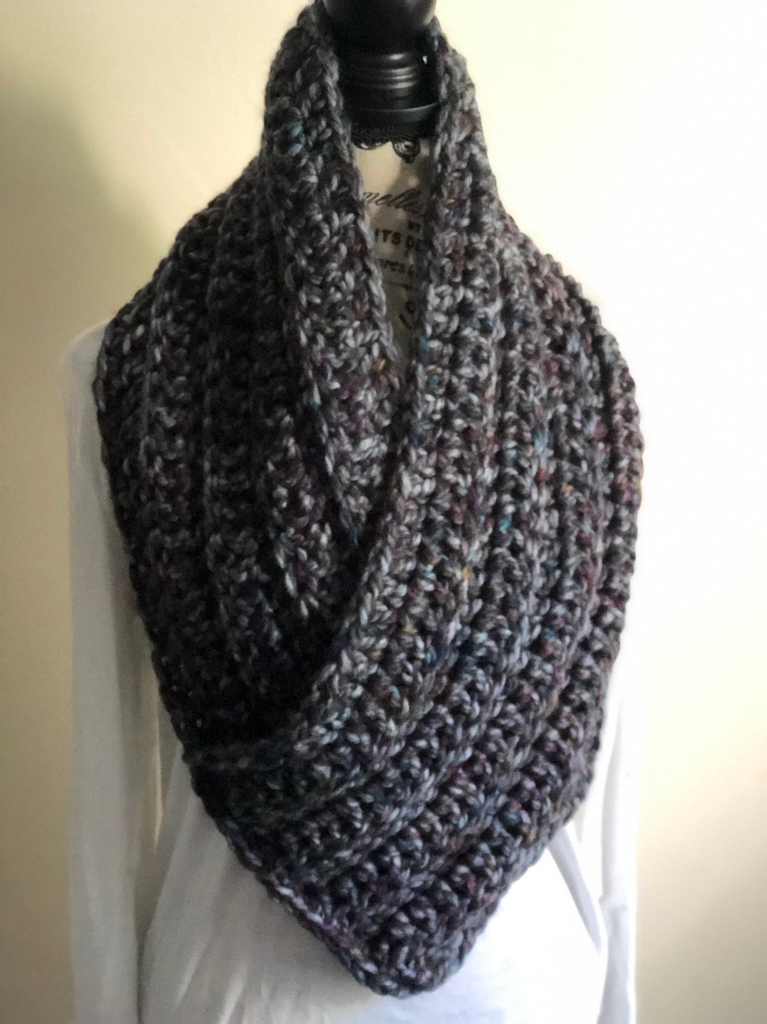 Crochet Cowl (queen Cowl), Abalone Color - Etsy