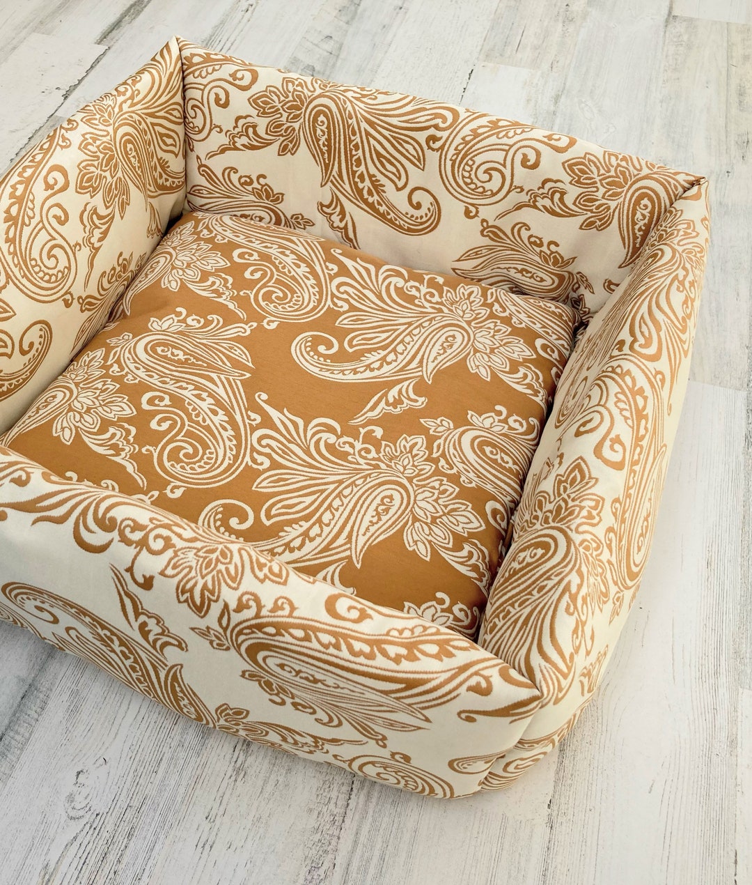 Custom Padded Pet Bed With Ultimate Comfort and Convenience for Your ...