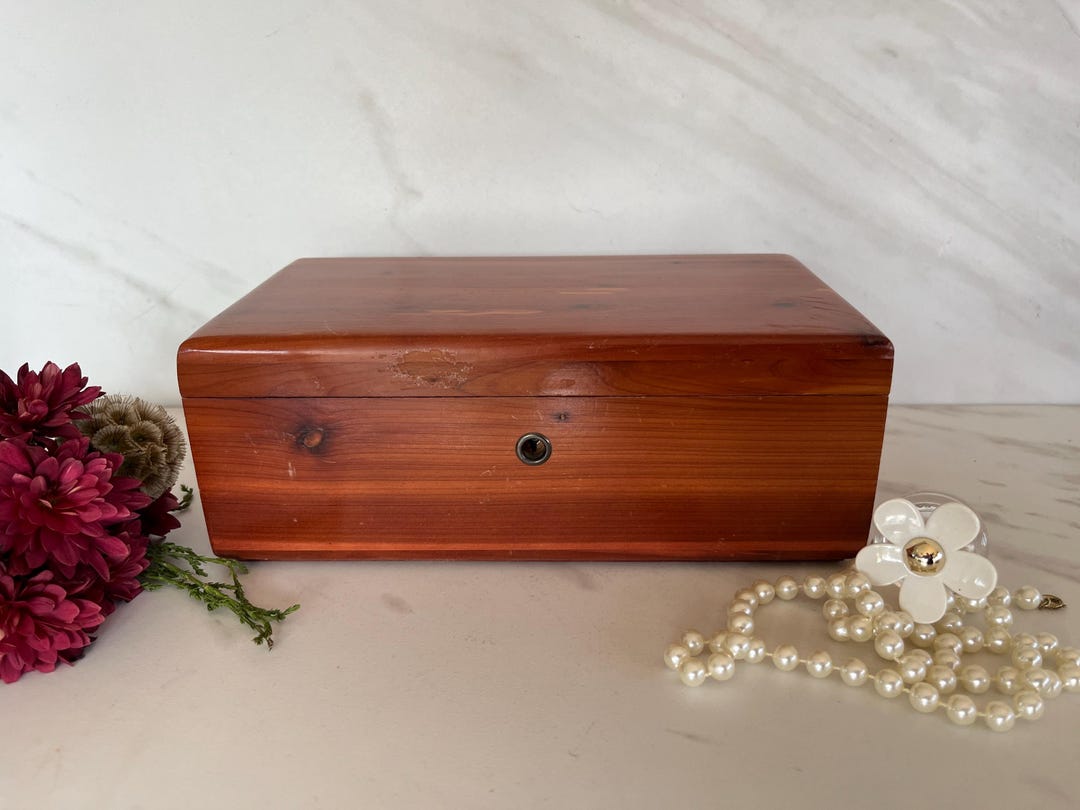 Miniature Hope Chest. 1962 Lane Cedar Wooden Jewelry or Storage Box ...