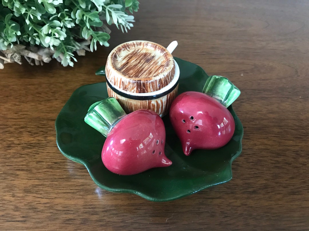 Dry Mustard Salt and Pepper Radish,turnips or Beets Vintage Salt and ...