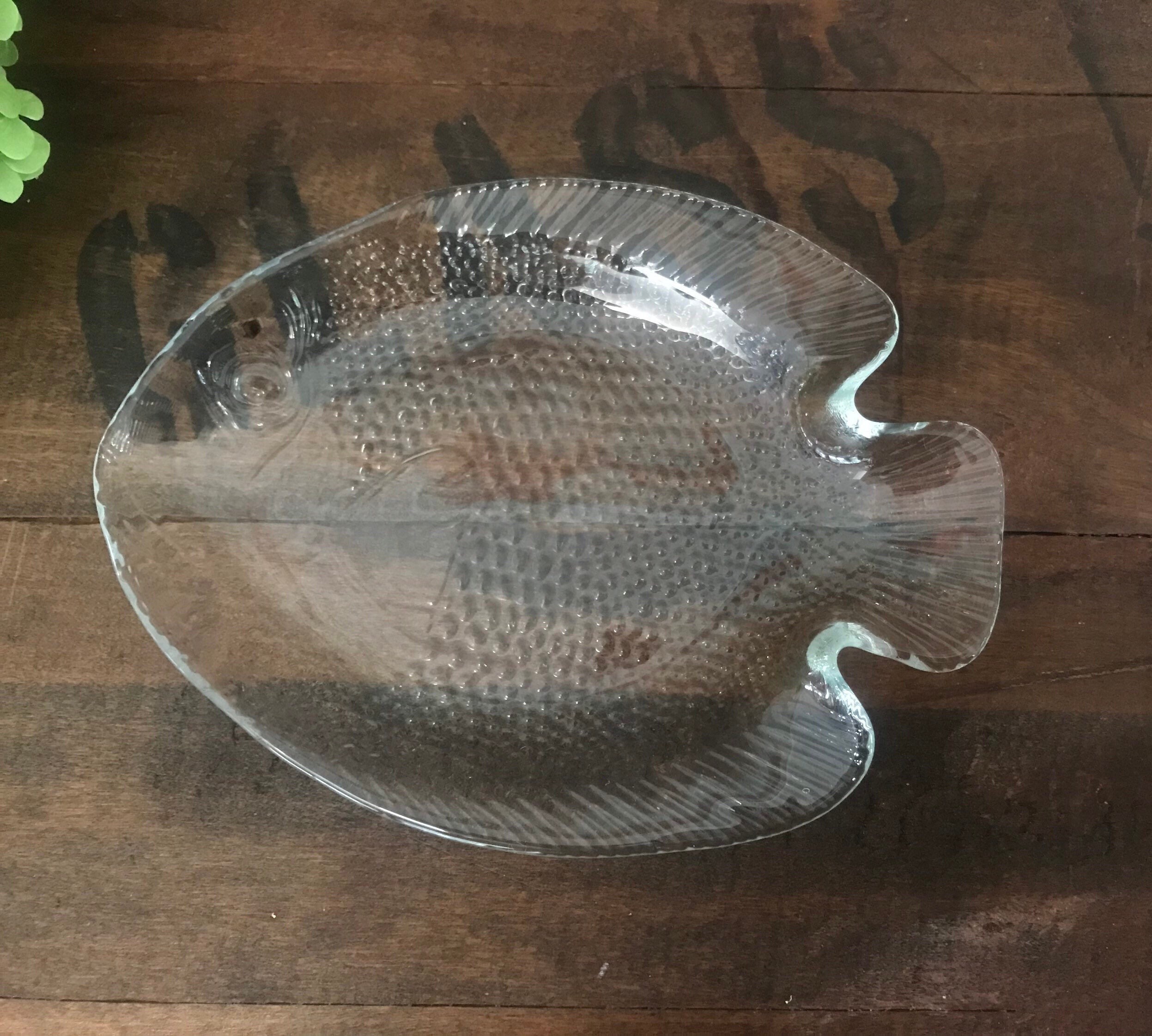 Vintage American Glass Clear Glass Fish Shaped Snack Dishes. - Etsy