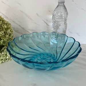 Vintage Blue Azure or Turquoise Capri Glass Bowl. Hazel Atlas Capri ...