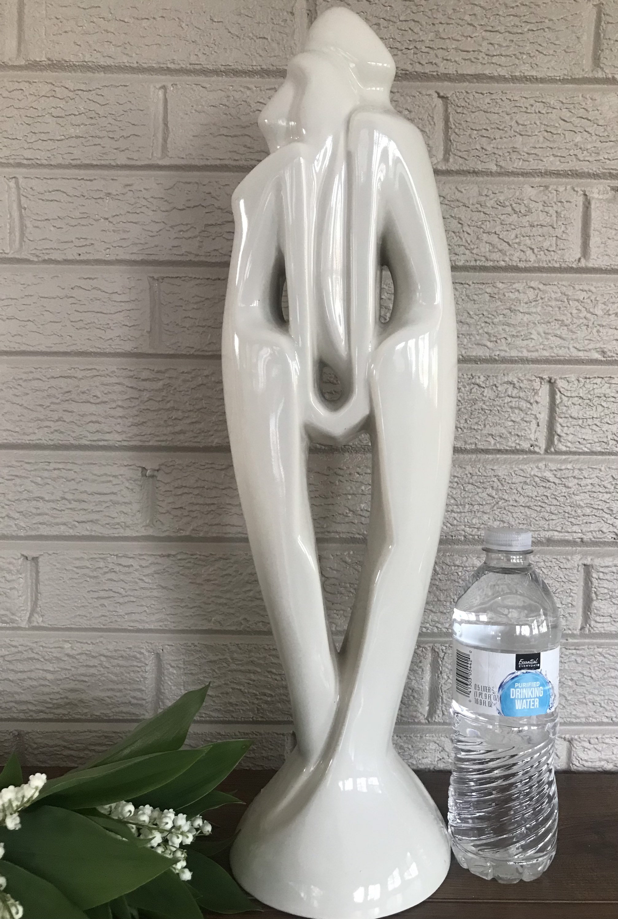 Haeger Pottery White Lovers Statue. Original Sticker on | Etsy
