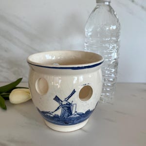 Delfts Blauw Dutch Vintage Crocus Planter.... Classic Windmill Design ...