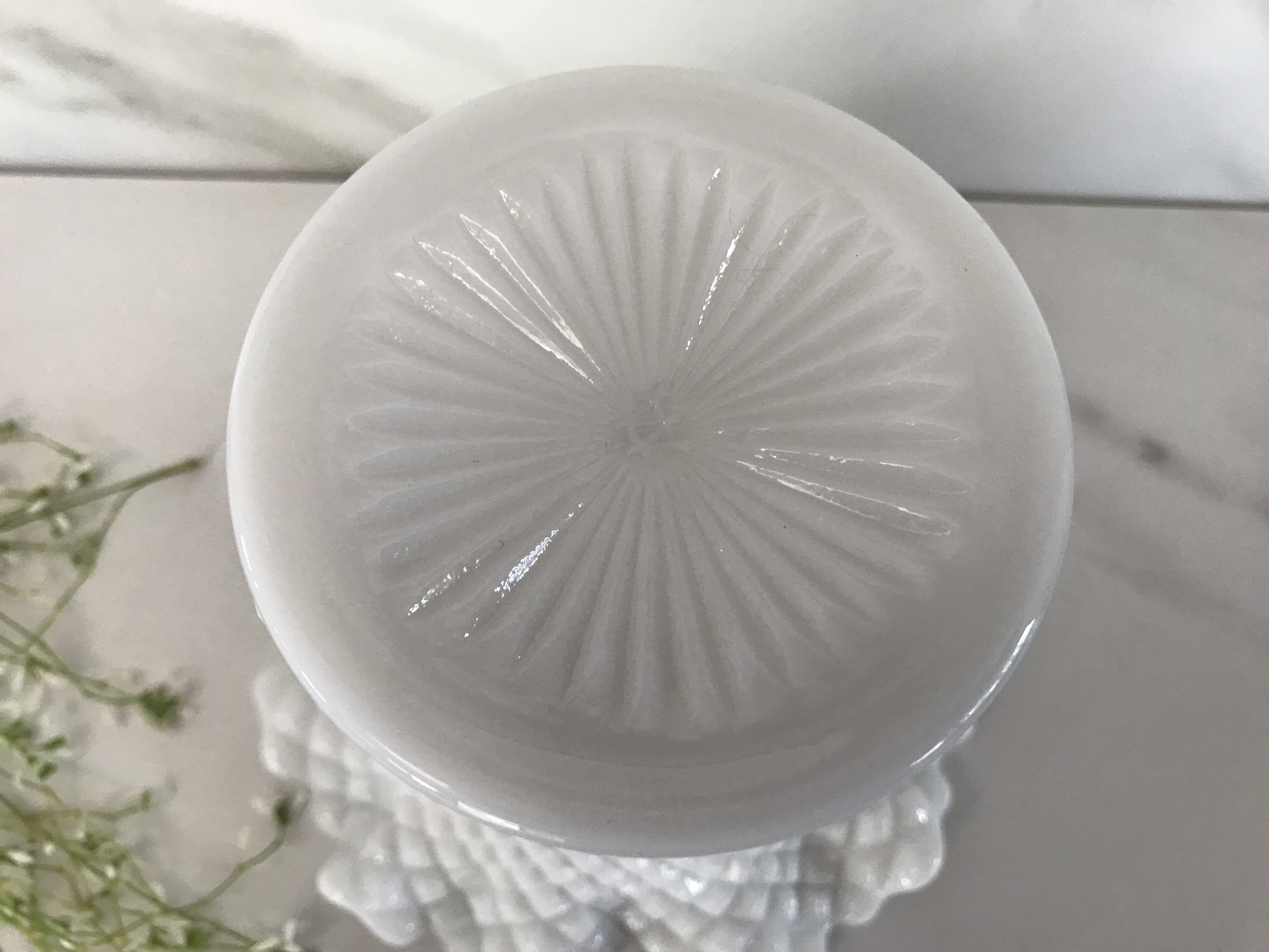 Westmoreland Milk Glass Diamond Pattern. Hobnail Ruffle - Etsy