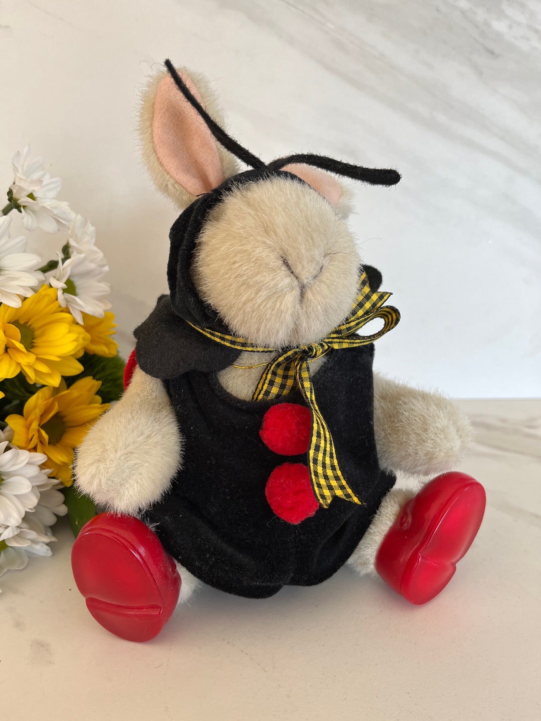 Hoppy Vanderhare Adorable Lady Bug Hoppy Vintage Vanderhare Taste O Honey Ladybug Plush Bunny
