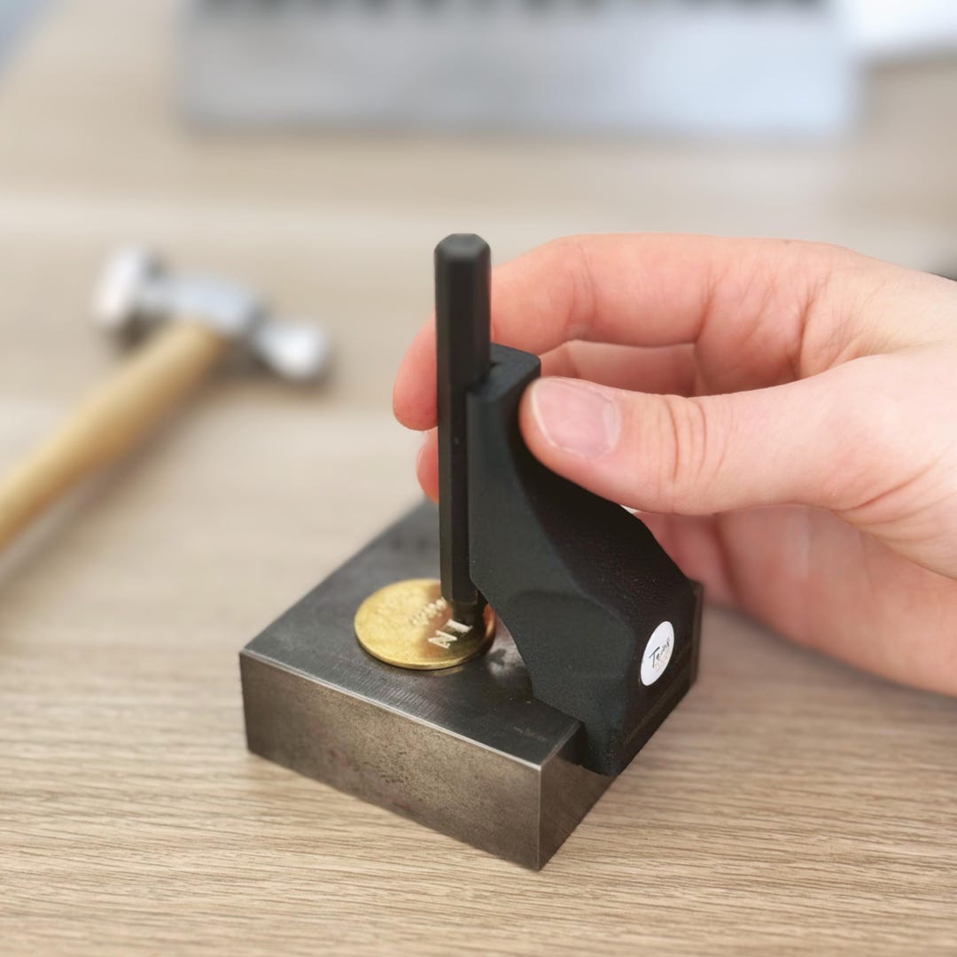 Letter-liner – Magnetic Stamp Holder – Precision Tool for Perfect ...