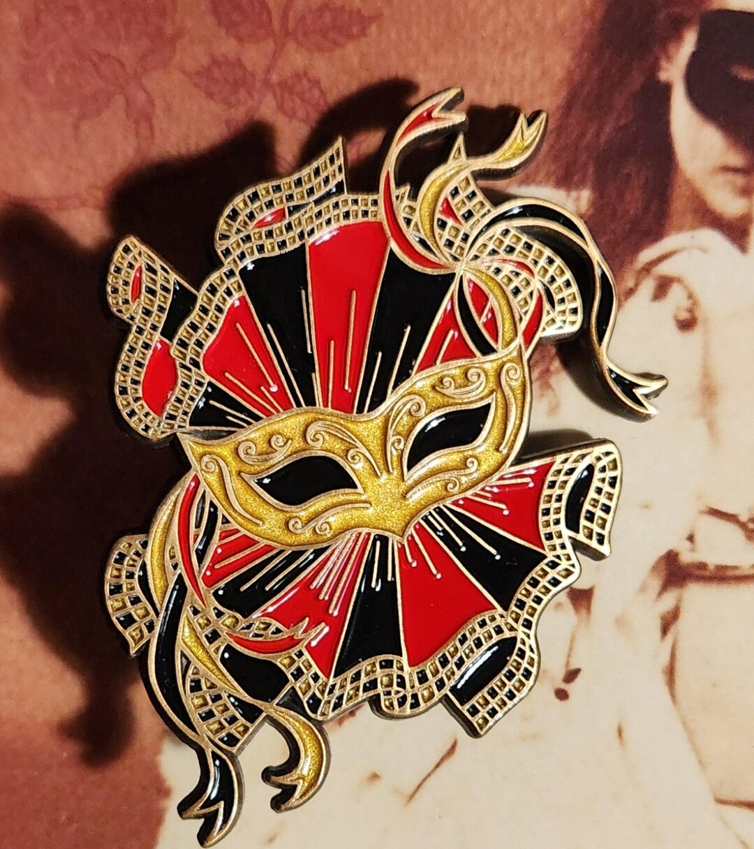Masquerade Mask Enamel Pin red Death - Etsy