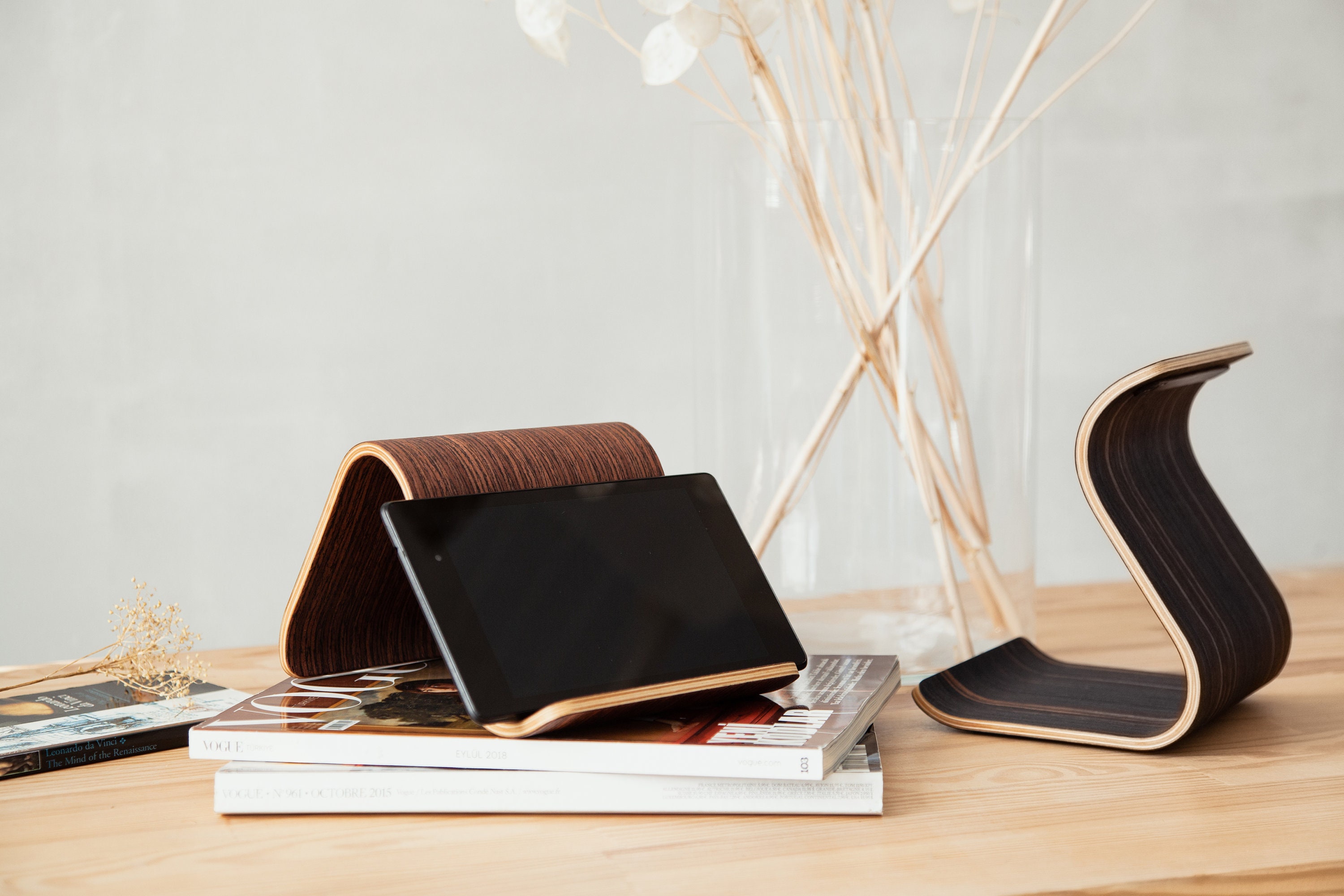 Wooden iPad Stand for Deskpersonalized Wood Tablet - Etsy