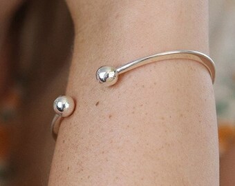 Ball End Bracelet | Etsy