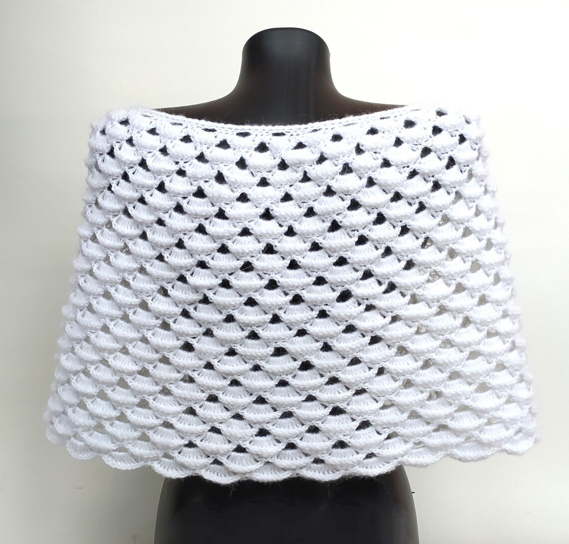 Crochet Lace Capelet PATTERN for Women - Etsy