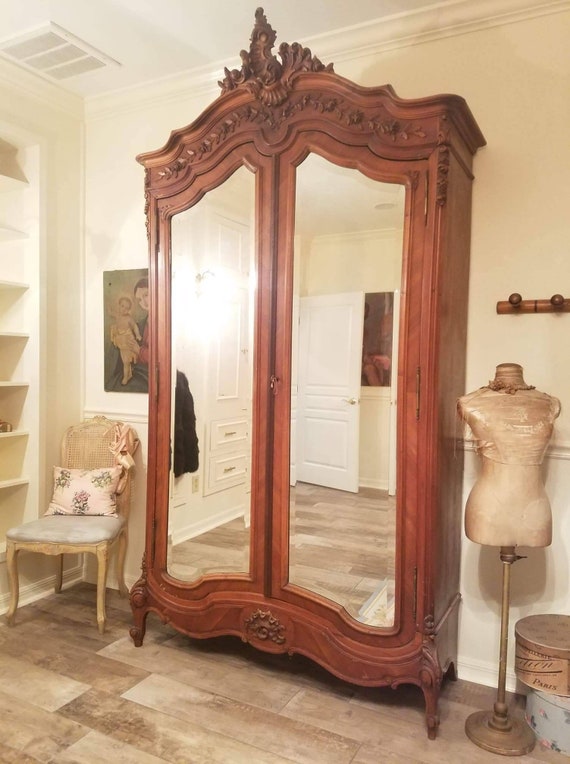 Victorian Antique French Style Wardrobe French Style