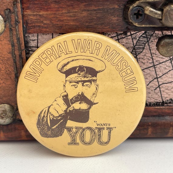 Vintage Badge Imperial War Museum London Military Pin… - Gem