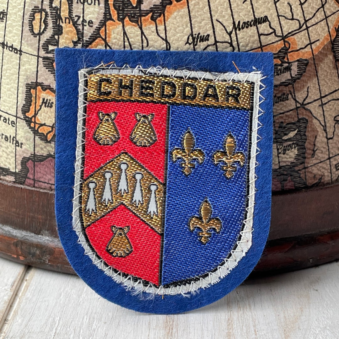 Vintage Patch CHEDDAR Coat of Arms Mendip Hills Somerset Souvenir Cloth ...