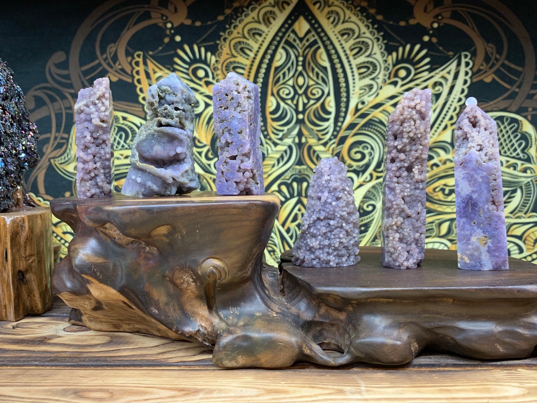 Very Rare Grape Agate Towers in Beautiful Clusters of Grape Colors ...