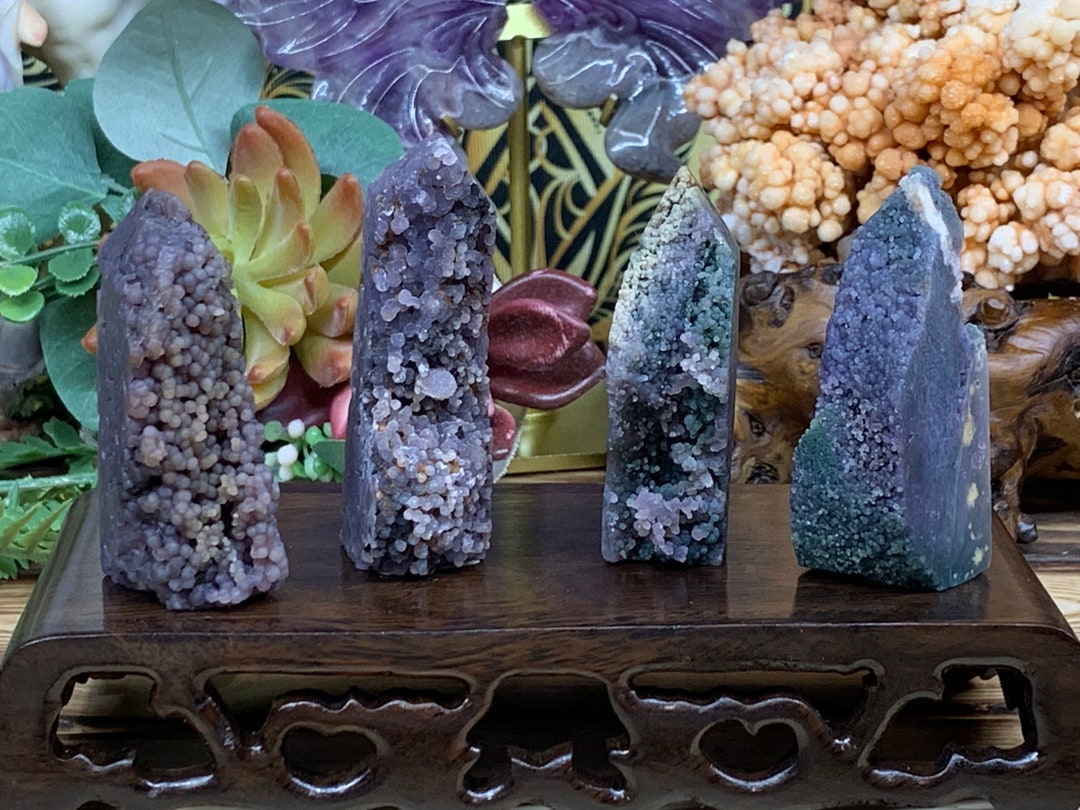 Rare Grape Agate Towers in Beautiful Clusters of Grape Colors Purple ...