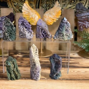 Very Rare Grape Agate Towers in Beautiful Clusters of Grape Colors ...