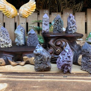 Very Rare Grape Agate Towers in Beautiful Clusters of Grape Colors ...