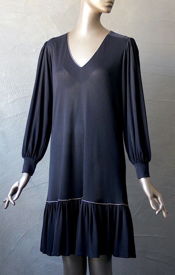 Chic 80's dress with ruffle - Gem