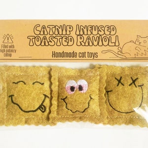 Toasted Ravioli Felt Catnip Filled Cat Toys 3-piece Set, St. Louis Cat ...