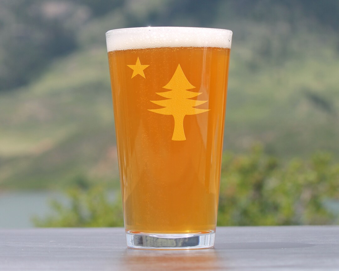 Old Maine Flag Pint Glass for Beer - Original 1901 State of Maine Flag ...