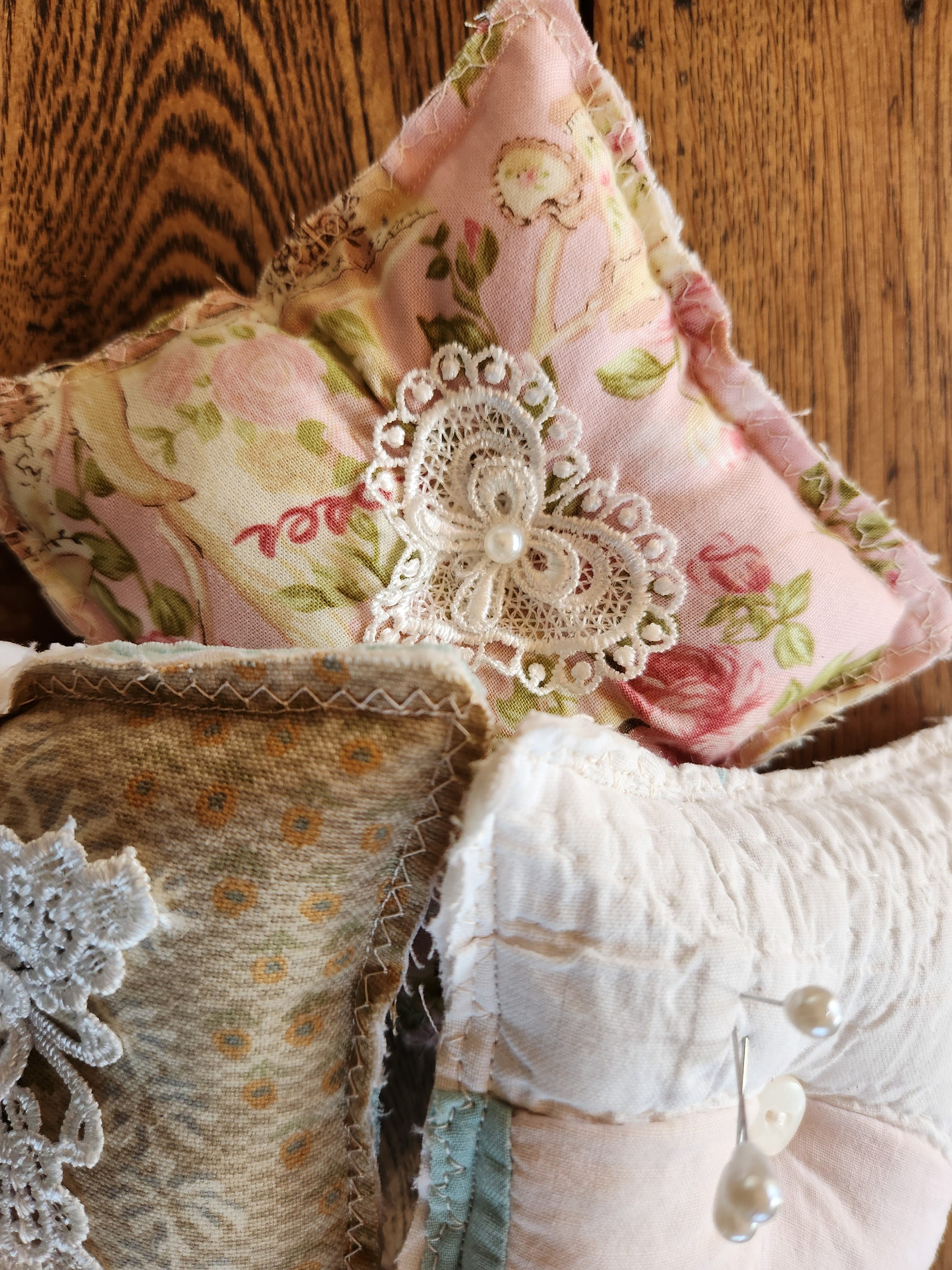 QUILTED VINTAGE PINCUSHIONS, Repurposed Cutter Quilts - Etsy