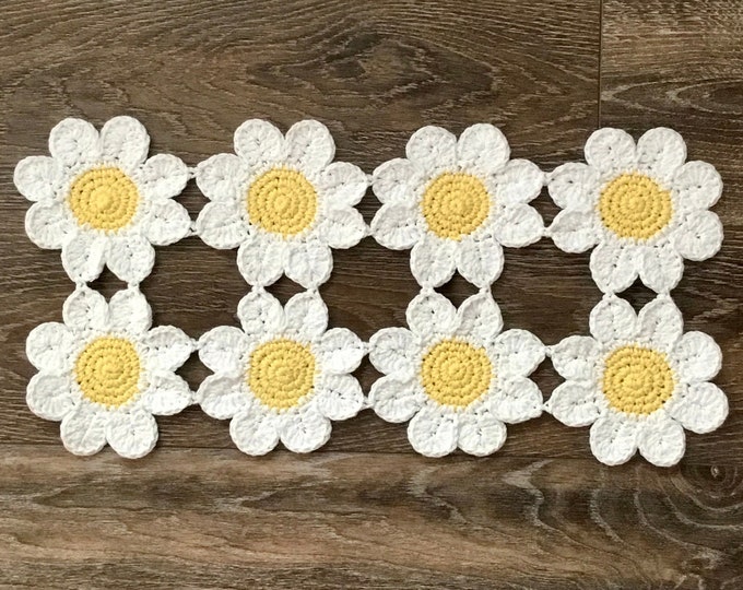 Daisy Table Runner, Daisy Kitchen Decor, Daisy Table Decor, Table ...