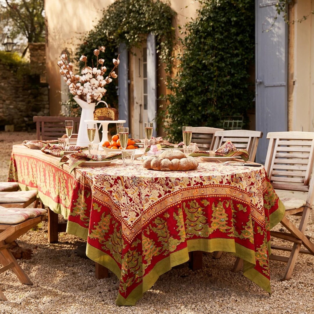 Noël Tablecloth 71x142"- French Hand Painted Tablecloth - Etsy