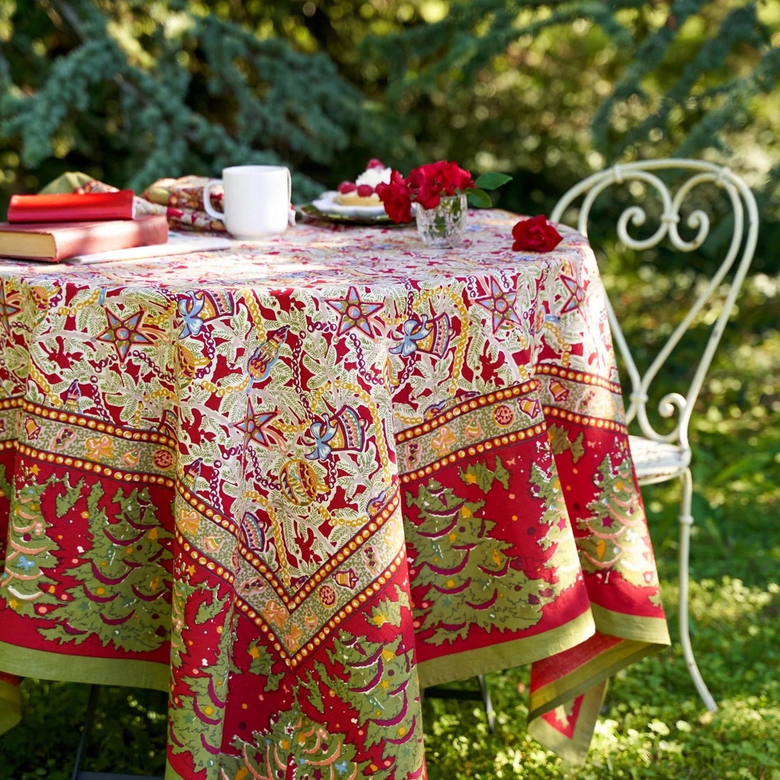 Noël Tablecloth 71x142"- French Hand Painted Tablecloth - Etsy