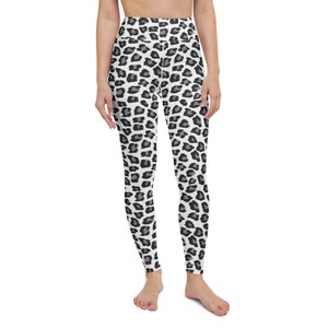 Snow Leopard Yoga Leggings Women, Black White High Waisted Pants Cute ...