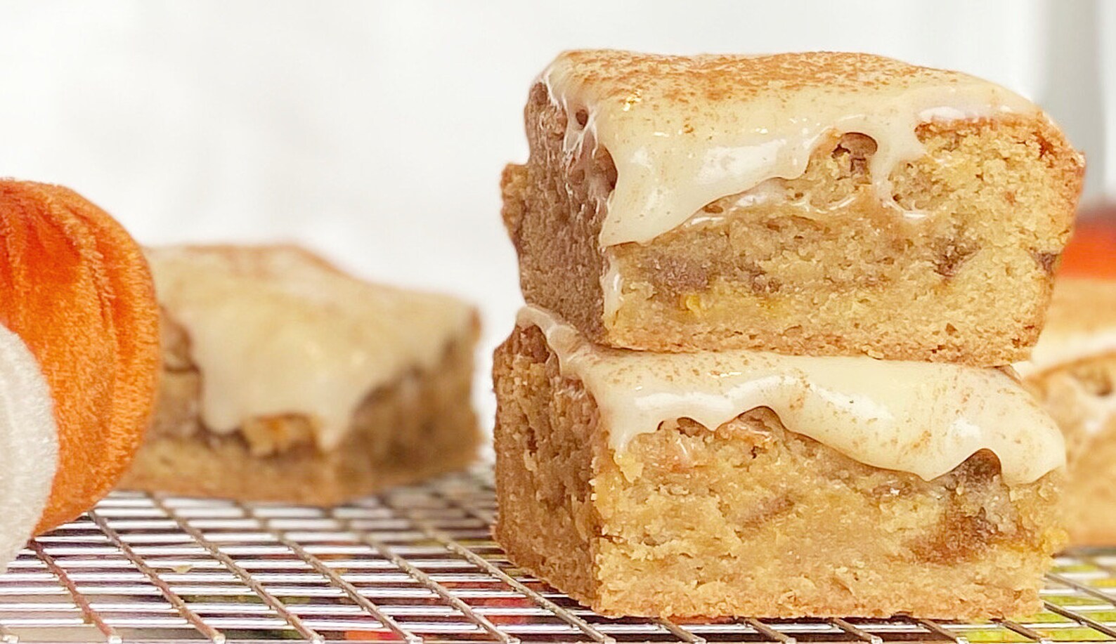 Pumpkin Cinnamon Swirl Blondie Recipe/blondies/fall Recipes/seasonal ...
