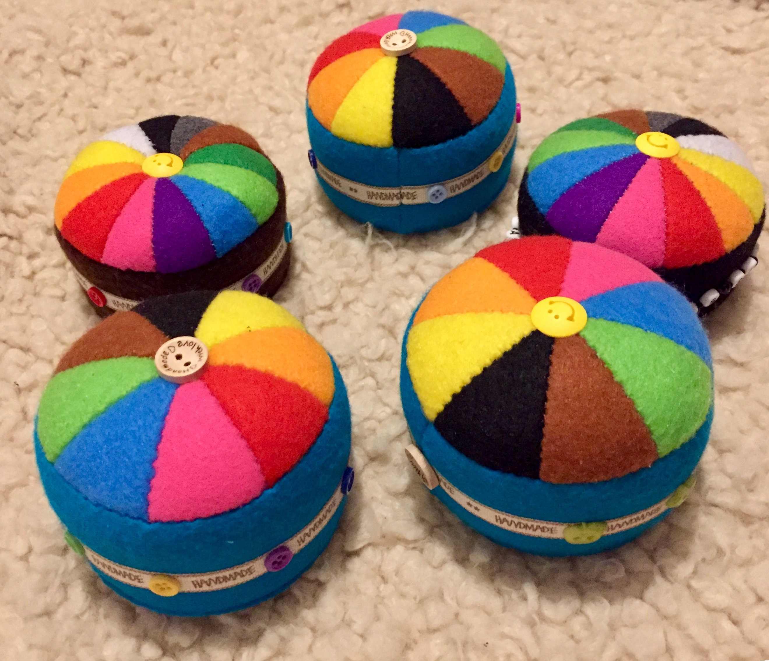 Felt Color Wheel Rainbow Pincushion 8 Colours GIFT - Etsy Ireland