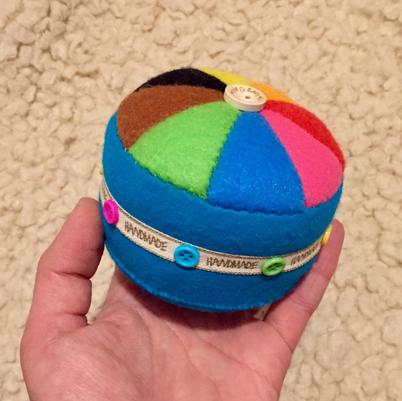 Felt Color Wheel Rainbow Pincushion 8 Colours GIFT - Etsy Ireland