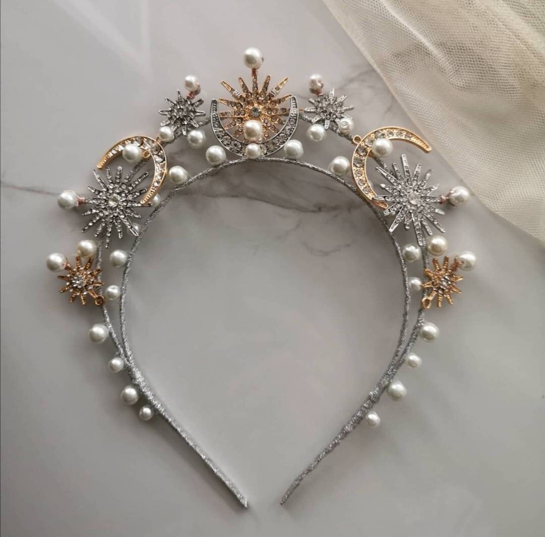 Gold halo crown. Star celestial headpiece. Bride moon crown. | Etsy