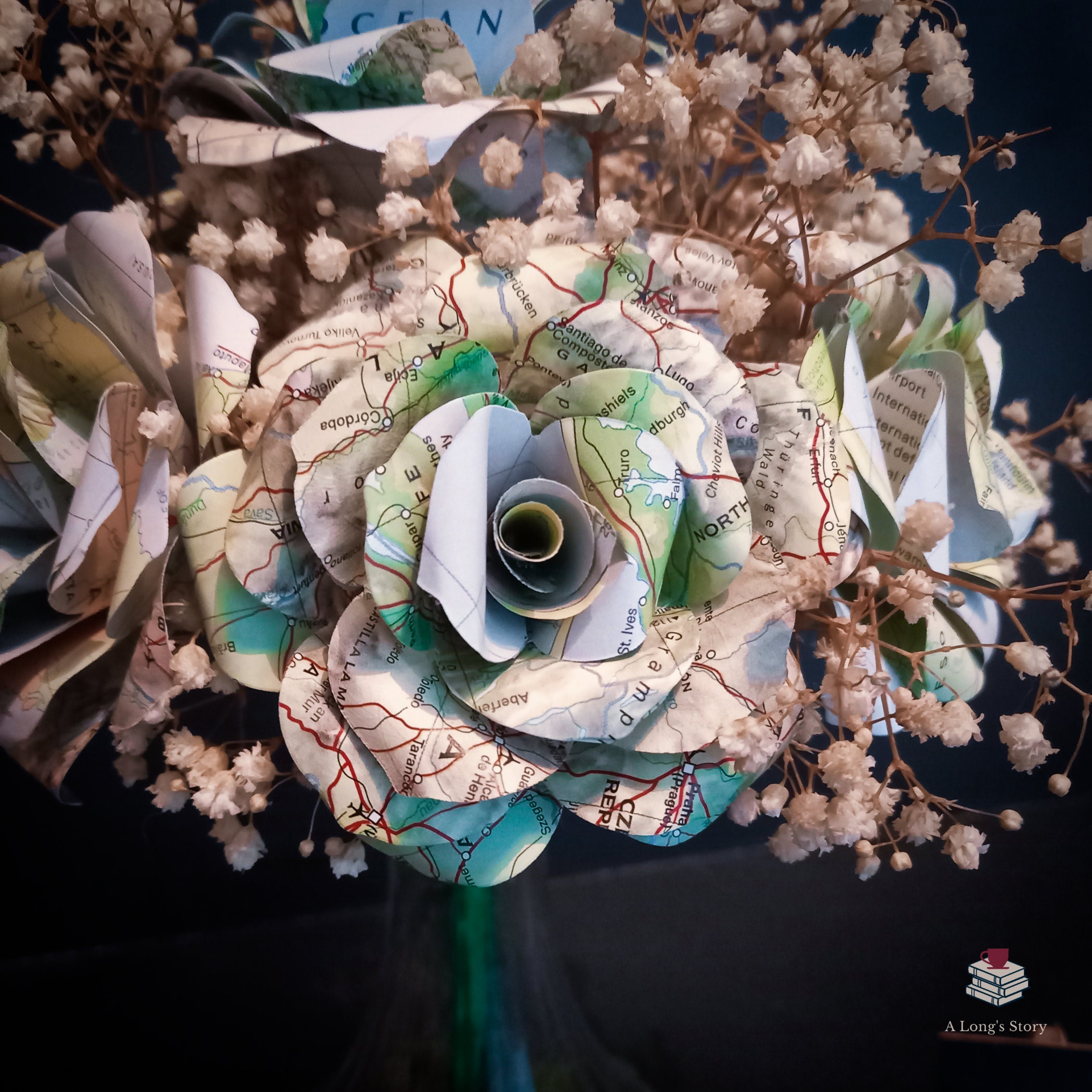 Atlas Rose Bouquet With Preserved Gypsophila Baby's - Etsy UK