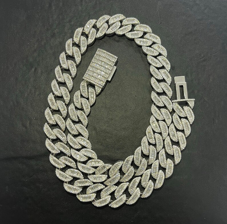 Men's Miami Cuban Link With Bugatti Moissanite Diamond Chain Necklace ...