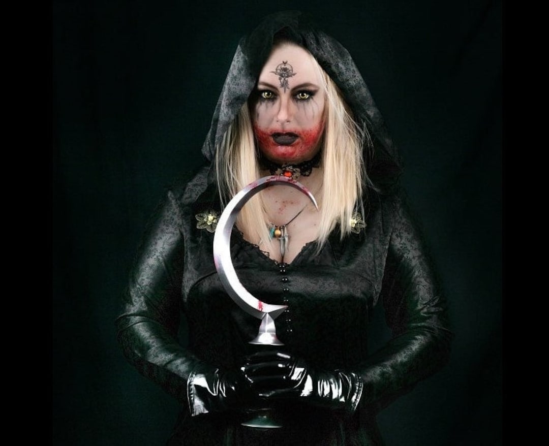 Lady Dimitrescu Sickle - Resident Evil Village - Etsy