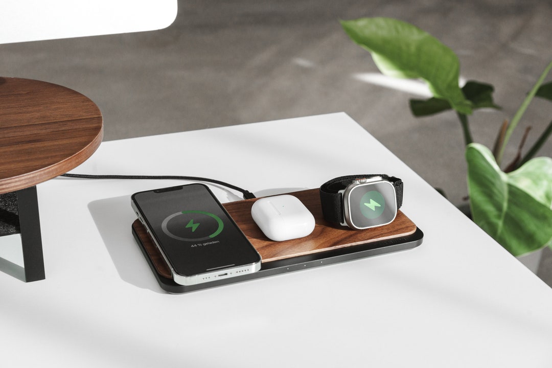 Multibase Pro Charging Station 3-in-1 Magsafe and Apple Watch Charger ...