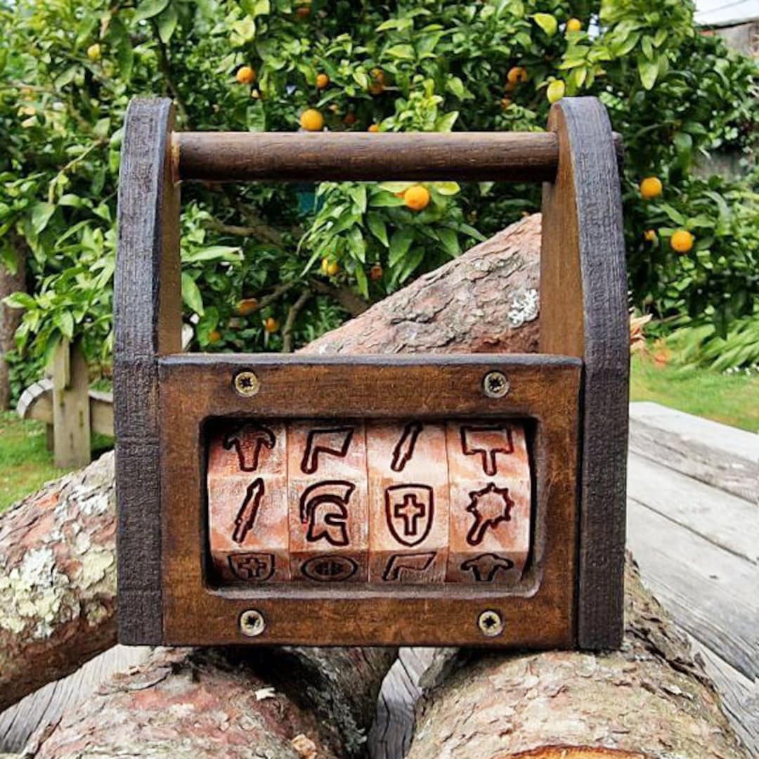 Escape Room Lock "medieval / Roman Numerals" Wooden Padlock, Escape ...