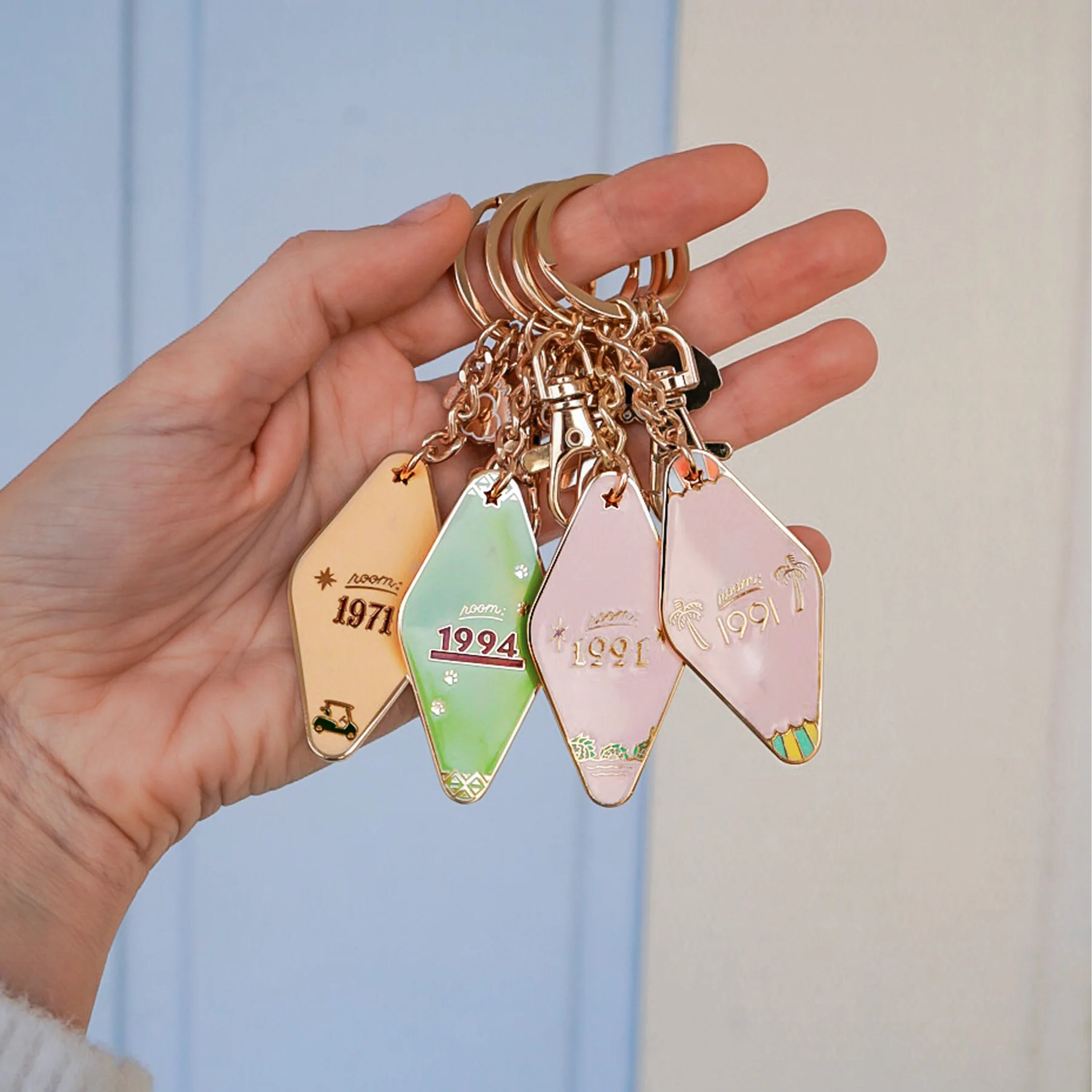 Metal Motel Keychain Wilderness Lodge Resort Disney Motel - Etsy