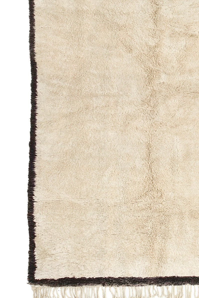 Solid Moroccan rug with border Authentic Handmade Moroccan | Etsy