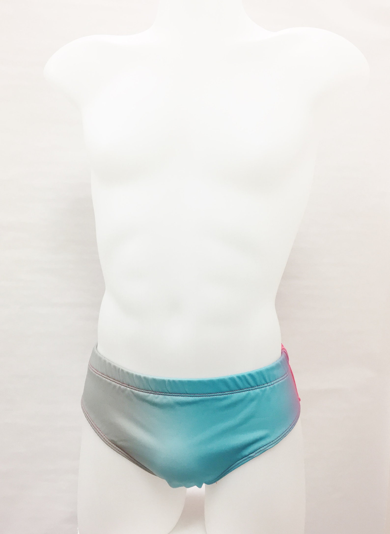 Hot'n Cold Men's European Style Speedo | Etsy