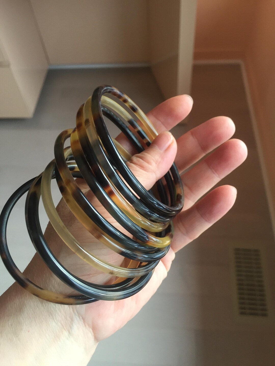 60-62mm 100% Natural Black Brown Beige Slim Buffalo Horn Bangle Group ...