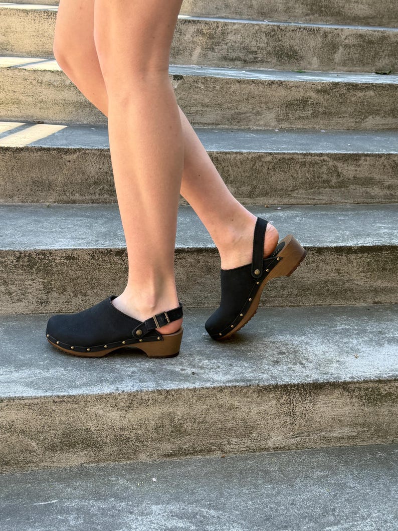 Black Clogs Adjustable Strap, Low Heel Swedish Clogs,sandal Clogs ...