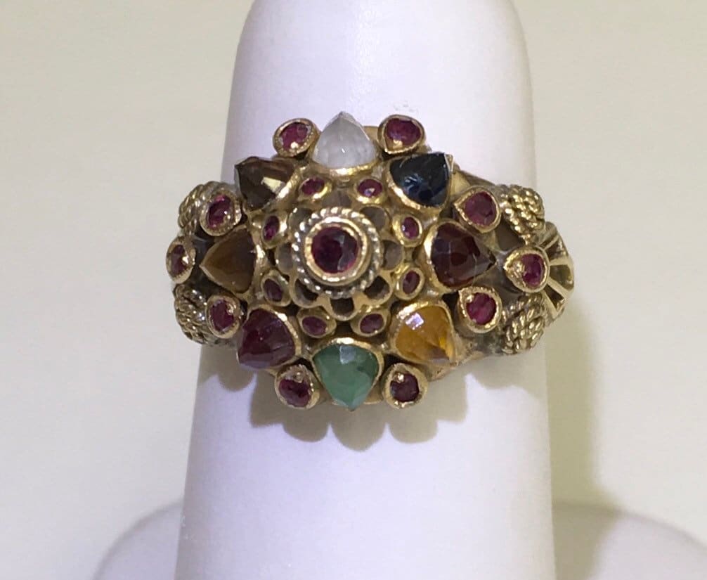Thai Stone Pyramid Ring Buy Crystalline Pyramid Diamond Ring 18 KT