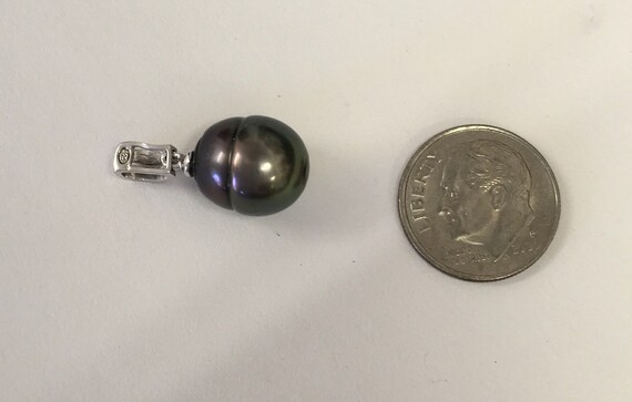 Black Tahitian circle pearl pendant - Gem