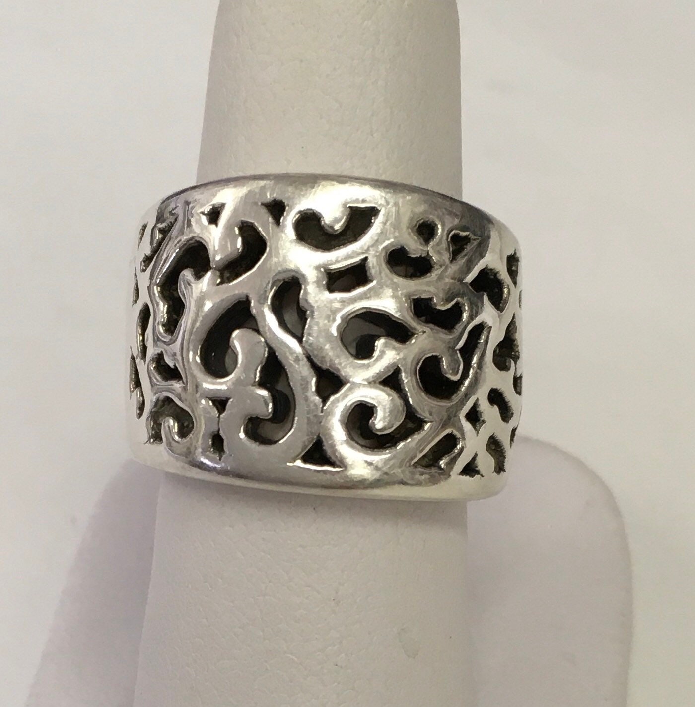 Sterling Silver Cut Out Band Ring - Etsy UK