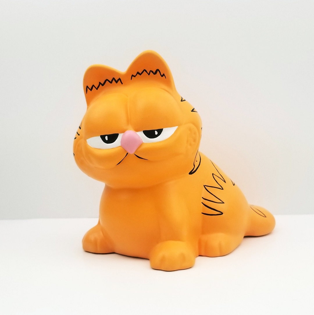Garfield Statue - 7in Tall. Vintage Hand Painted Garfield the Cat ...