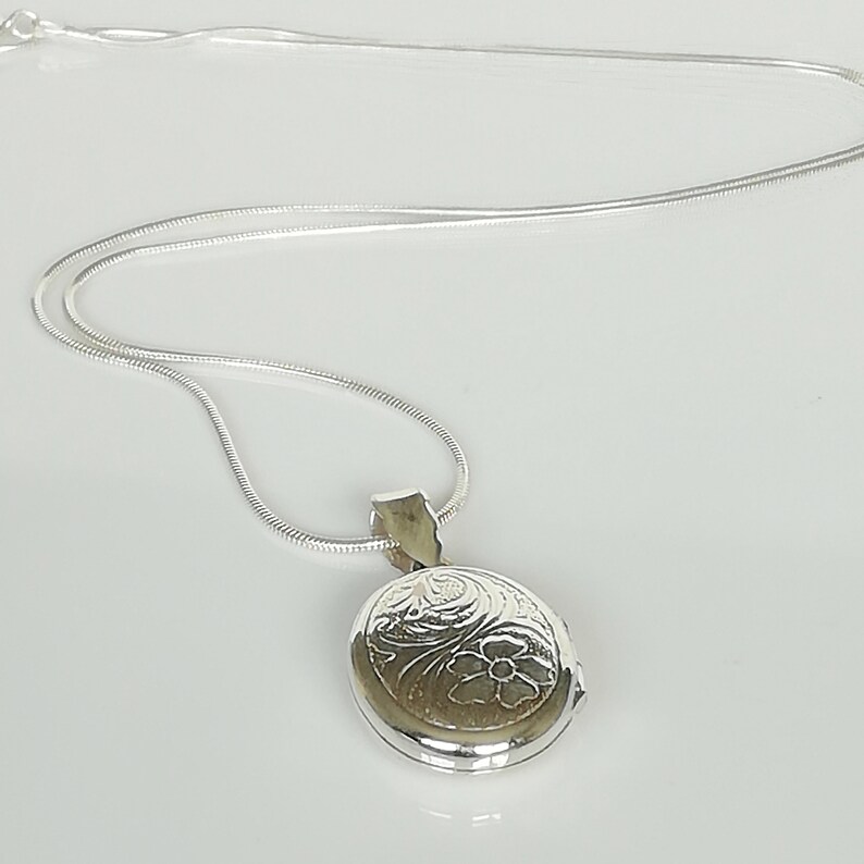 Silver Locket - Neck Locket Charm - Photo Pendant - Gift for A Loved ...